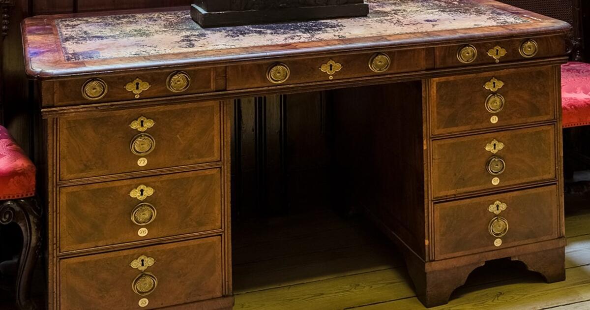 Walpole's desk in the Monk's Parlour | Sir John Soane's Museum